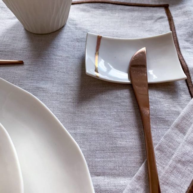 VAISSELLE ITALIENNE DESIGN - ASSIETTES EN PORCELAINE BLANCHE